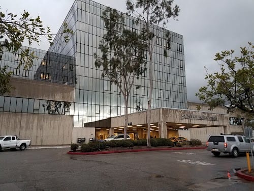 Olive View-UCLA Medical Center in Sylmar, CA Reviews & Info - Vivian Health