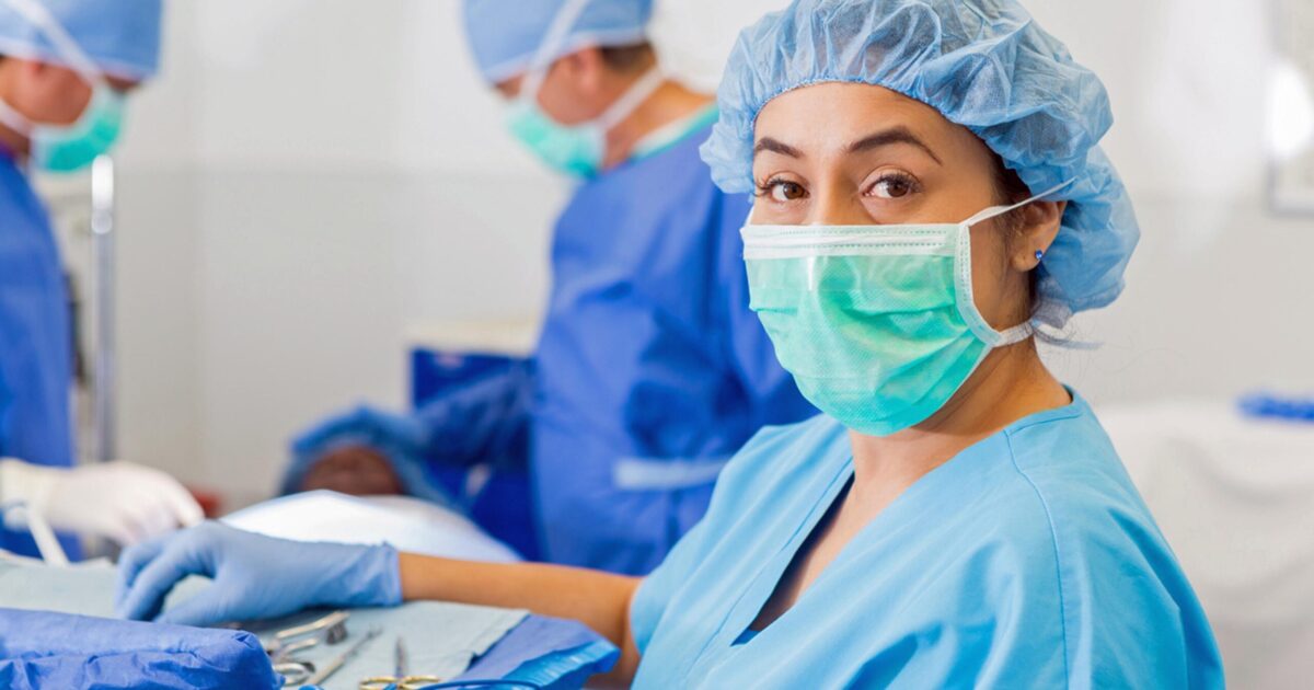 Certified Surgical Technologist Programs: In-Person vs. Online CST ...