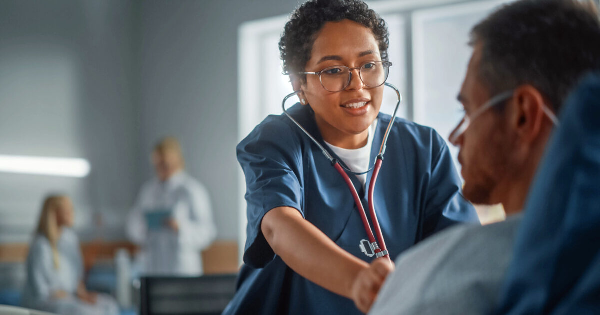 A Tale of Two Nurses: How Average Travel RN Pay Compares to All U.S. RN Salaries | Vivian ...